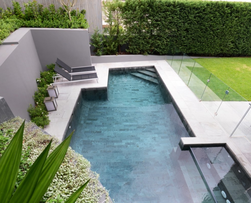 Fully Tiled Finishes | Artesian Pools